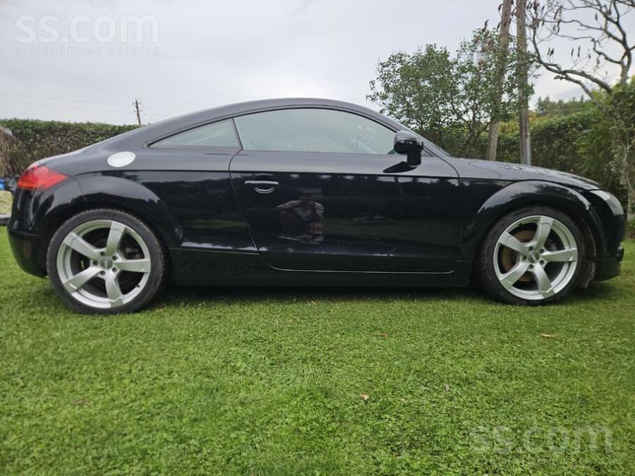 Melns Audi TT 2009 Rīga, ar dzinēja tilpumu 2.00 L un nobraukumu 309 tūkst. km par 7600 €, foto 15 vietnē AUTOMOTO.COM.LV