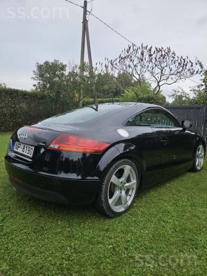 Melns Audi TT 2009 Rīga, ar dzinēja tilpumu 2.00 L un nobraukumu 309 tūkst. km par 7600 €, foto 16 vietnē AUTOMOTO.COM.LV