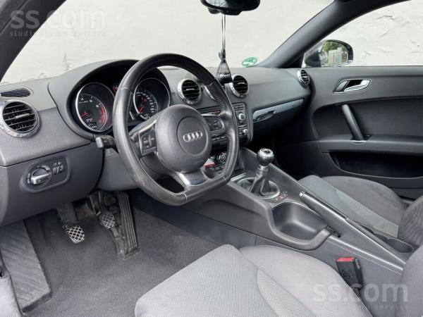 Black Audi TT 2010 in Riga, with an engine capacity of 1.80 L and mileage of 0 thousand km for 8450 €, photo 11 on AUTOMOTO.COM.LV