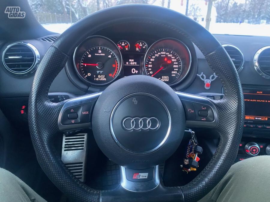 Black Audi TT 2011 in Kaunas, with an engine capacity of 2.00 L and mileage of 293 thousand km for 9200 €, photo 5 on AUTOMOTO.COM.LV