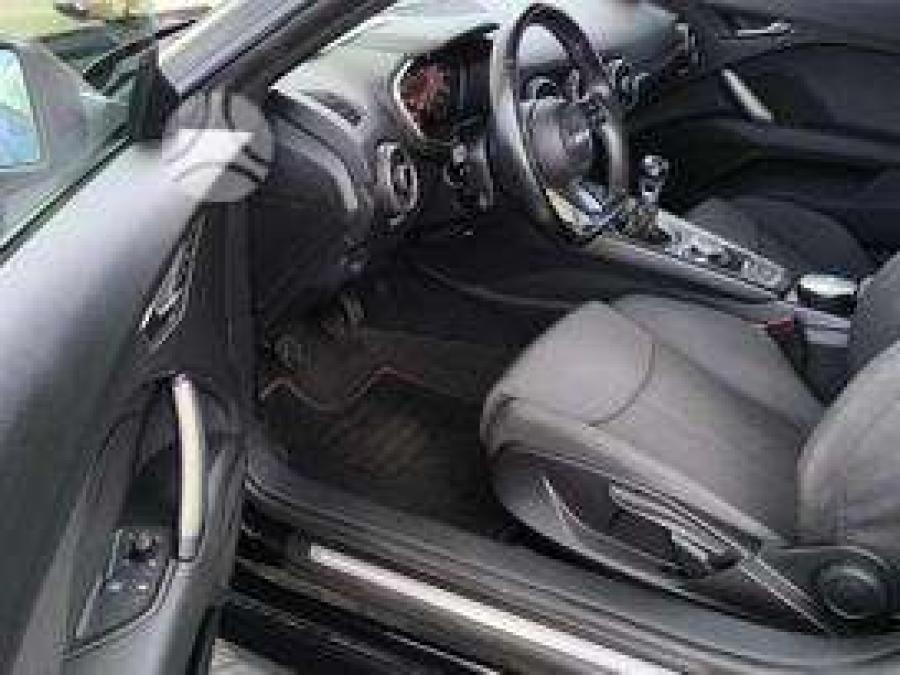 Black Audi TT 2014 in Siauliai, with an engine capacity of 2.00 L and mileage of 270 thousand km for 13150 €, photo 12 on AUTOMOTO.COM.LV