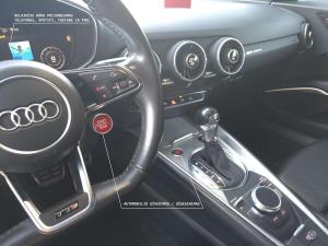 Black Audi TT 2016 in Vilnius, with an engine capacity of 2.00 L and mileage of 129 thousand km for 21900 €, photo 18 on AUTOMOTO.COM.LV