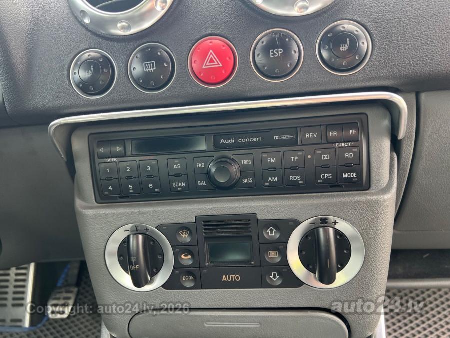 Blue Audi TT 1999 in Narva, with an engine capacity of 1.80 L and mileage of 320 thousand km for 2499 €, photo 20 on AUTOMOTO.COM.LV
