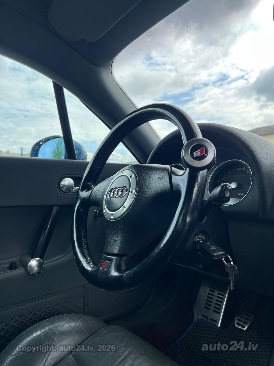 Blue Audi TT 1999 in Narva, with an engine capacity of 1.80 L and mileage of 320 thousand km for 2499 €, photo 23 on AUTOMOTO.COM.LV