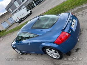 Blue Audi TT 1999 in Narva, with an engine capacity of 1.80 L and mileage of 320 thousand km for 2499 €, photo 29 on AUTOMOTO.COM.LV