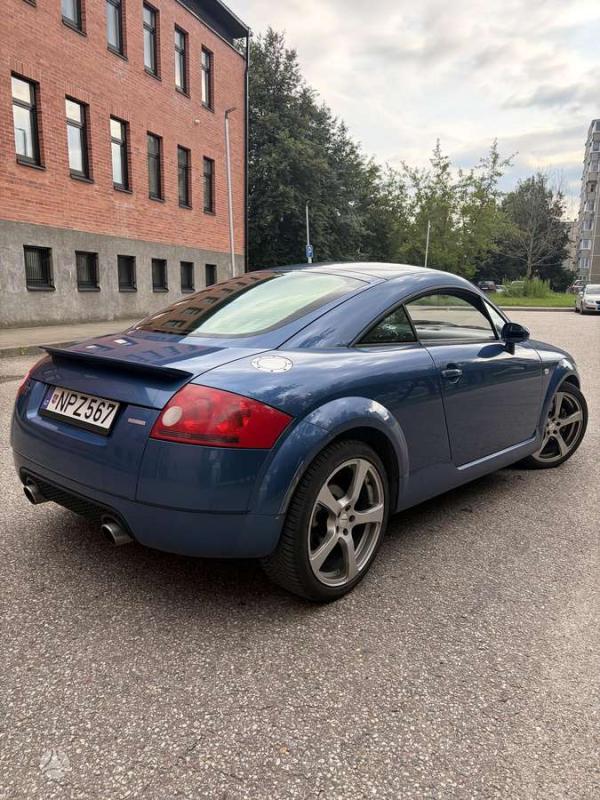 Zils Audi TT 1999 Alīta, ar dzinēja tilpumu 1.78 L un nobraukumu 245 tūkst. km par 6000 €, foto 4 vietnē AUTOMOTO.COM.LV