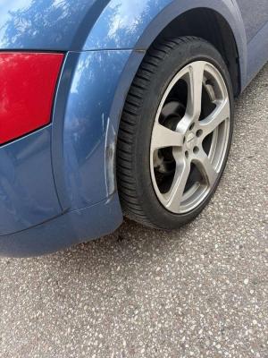 Zils Audi TT 1999 Alīta, ar dzinēja tilpumu 1.78 L un nobraukumu 245 tūkst. km par 6000 €, foto 6 vietnē AUTOMOTO.COM.LV