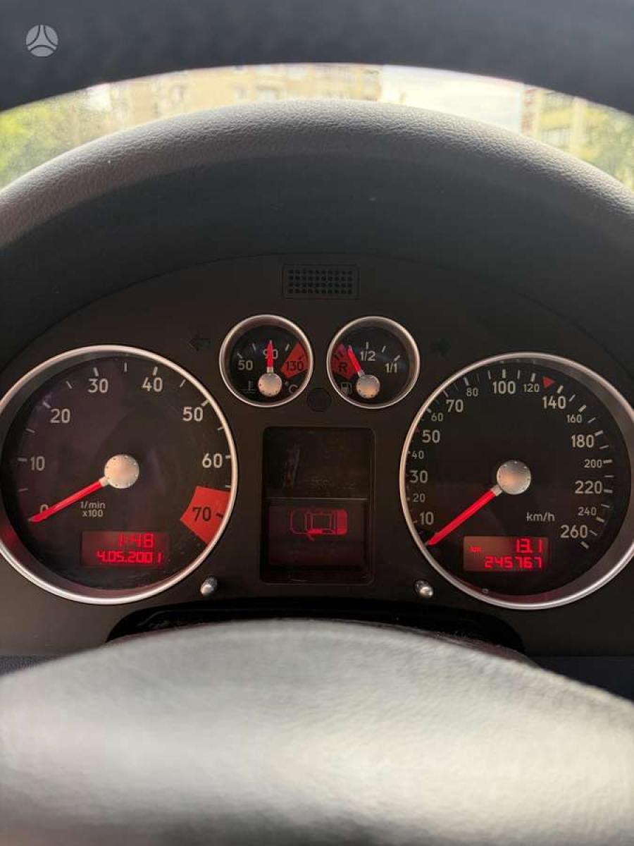 Zils Audi TT 1999 Alīta, ar dzinēja tilpumu 1.78 L un nobraukumu 245 tūkst. km par 6000 €, foto 18 vietnē AUTOMOTO.COM.LV