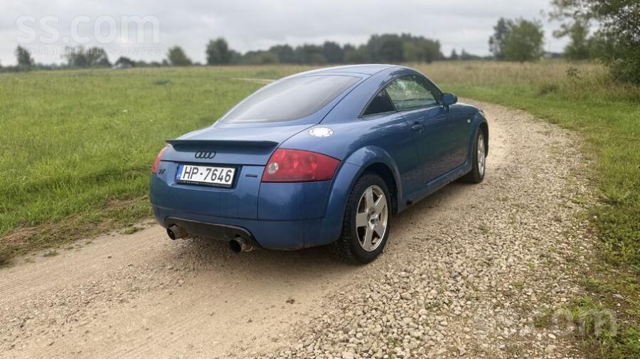 Blue Audi TT 1999 in Aizkraukle, with an engine capacity of 1.80 L and mileage of 458 thousand km for 1800 €, photo 4 on AUTOMOTO.COM.LV