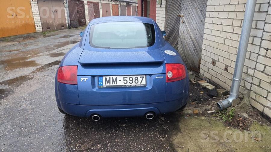 Blue Audi TT 2001 in Riga, with an engine capacity of 1.80 L and mileage of 192 thousand km for 2500 €, photo 4 on AUTOMOTO.COM.LV