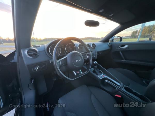 Blue Audi TT 2010 in Tallinn, with an engine capacity of 1.80 L and mileage of 125 thousand km for 9900 €, photo 7 on AUTOMOTO.COM.LV
