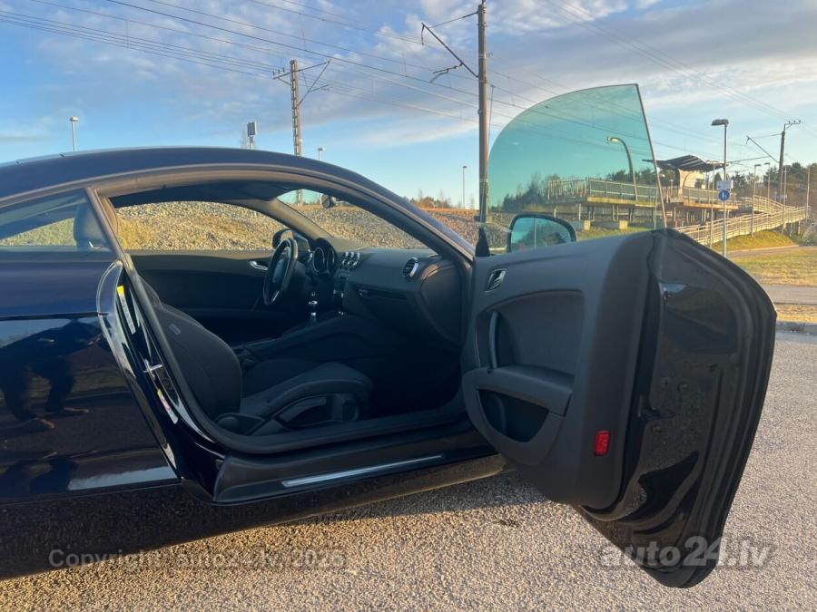 Blue Audi TT 2010 in Tallinn, with an engine capacity of 1.80 L and mileage of 125 thousand km for 9900 €, photo 11 on AUTOMOTO.COM.LV