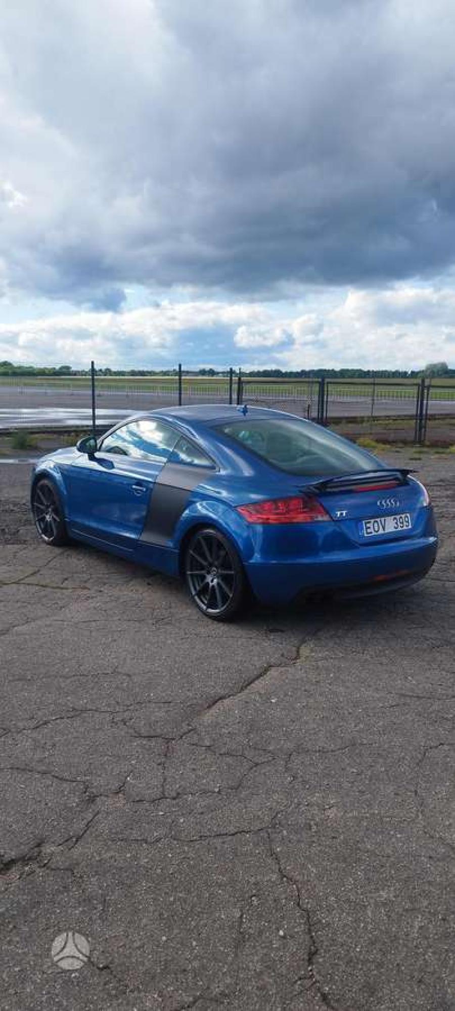 Zils Audi TT 2011 Kauņa, ar dzinēja tilpumu 2.00 L un nobraukumu 155 tūkst. km par 6200 €, foto 5 vietnē AUTOMOTO.COM.LV