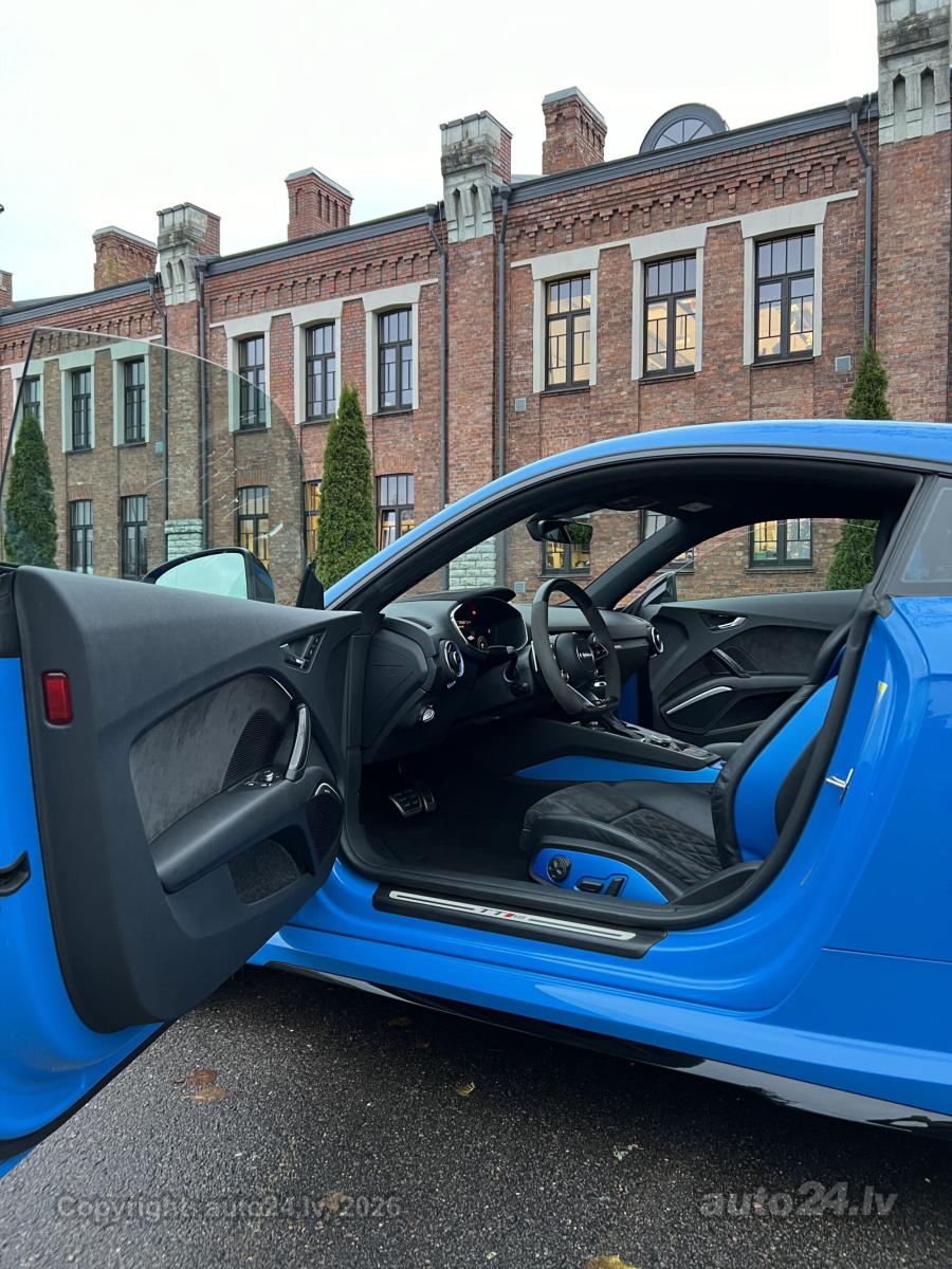 Blue Audi TT 2019 in Tallinn, with an engine capacity of 2.50 L and mileage of 64 thousand km for 53000 €, photo 12 on AUTOMOTO.COM.LV