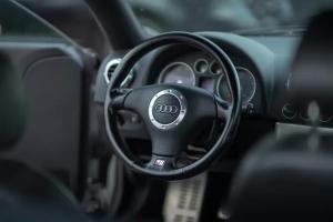 Brown Audi TT 1999 in Liepaja, with an engine capacity of 1.80 L and mileage of 258 thousand km for 3500 €, photo 12 on AUTOMOTO.COM.LV