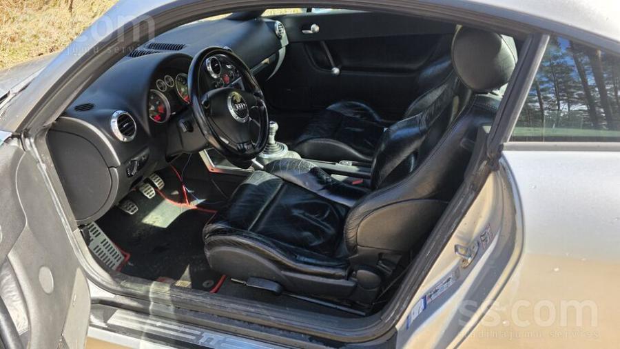 Audi TT 1998 Rīga, ar dzinēja tilpumu 1.80 L un nobraukumu 211 tūkst. km par 2650 €, foto 8 vietnē AUTOMOTO.COM.LV