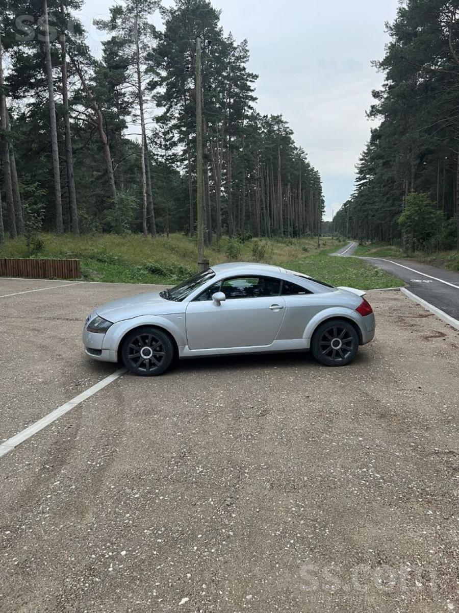 Audi TT 1999 in Ventspils, with an engine capacity of 1.80 L and mileage of 256 thousand km for 2300 €, photo 2 on AUTOMOTO.COM.LV