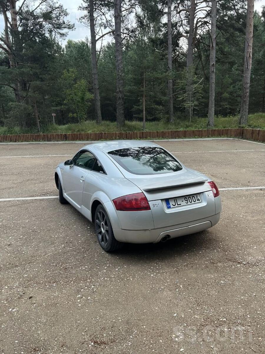 Audi TT 1999 in Ventspils, with an engine capacity of 1.80 L and mileage of 256 thousand km for 2300 €, photo 3 on AUTOMOTO.COM.LV