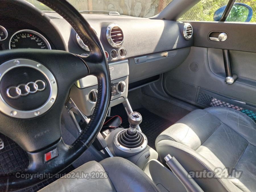 Audi TT 1999 in Narva, with an engine capacity of 1.80 L and mileage of 231 thousand km for 2200 €, photo 16 on AUTOMOTO.COM.LV