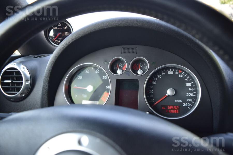 Audi TT 2000 Rīga, ar dzinēja tilpumu 1.80 L un nobraukumu 114 tūkst. km par 9900 €, foto 7 vietnē AUTOMOTO.COM.LV