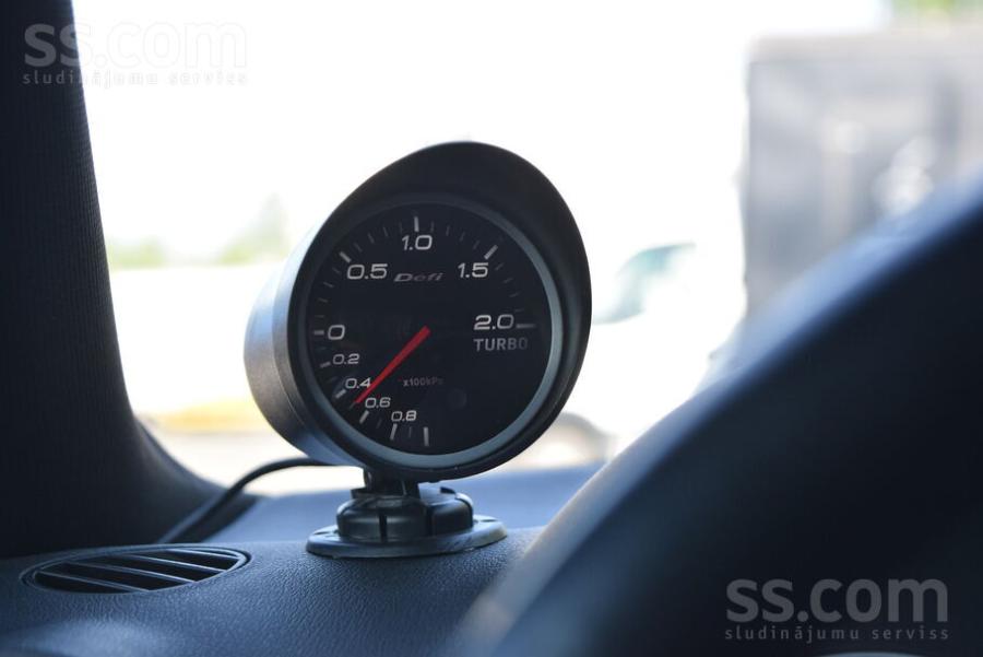Audi TT 2000 Rīga, ar dzinēja tilpumu 1.80 L un nobraukumu 114 tūkst. km par 9900 €, foto 14 vietnē AUTOMOTO.COM.LV