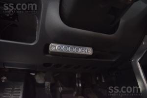 Audi TT 2000 Rīga, ar dzinēja tilpumu 1.80 L un nobraukumu 114 tūkst. km par 9900 €, foto 16 vietnē AUTOMOTO.COM.LV