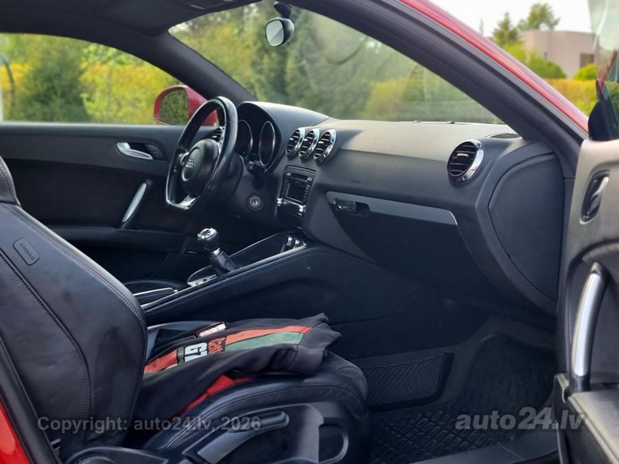 Audi TT 2007 Tallina, ar dzinēja tilpumu 2.00 L un nobraukumu 211 tūkst. km par 8600 €, foto 13 vietnē AUTOMOTO.COM.LV
