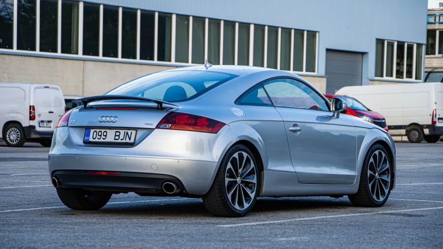 Audi TT 2007 in Tallinn, with an engine capacity of 3.20 L and mileage of 249 thousand km for 9799 €, photo 5 on AUTOMOTO.COM.LV