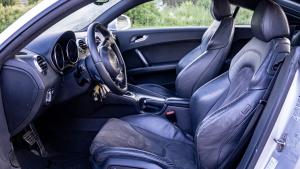 Audi TT 2007 in Tallinn, with an engine capacity of 3.20 L and mileage of 249 thousand km for 9799 €, photo 8 on AUTOMOTO.COM.LV