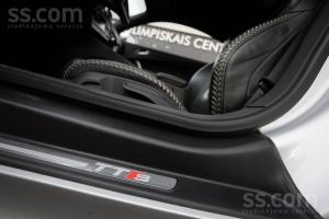 Audi TT 2010 in Riga, with an engine capacity of 2.00 L and mileage of 220 thousand km for 12300 €, photo 11 on AUTOMOTO.COM.LV