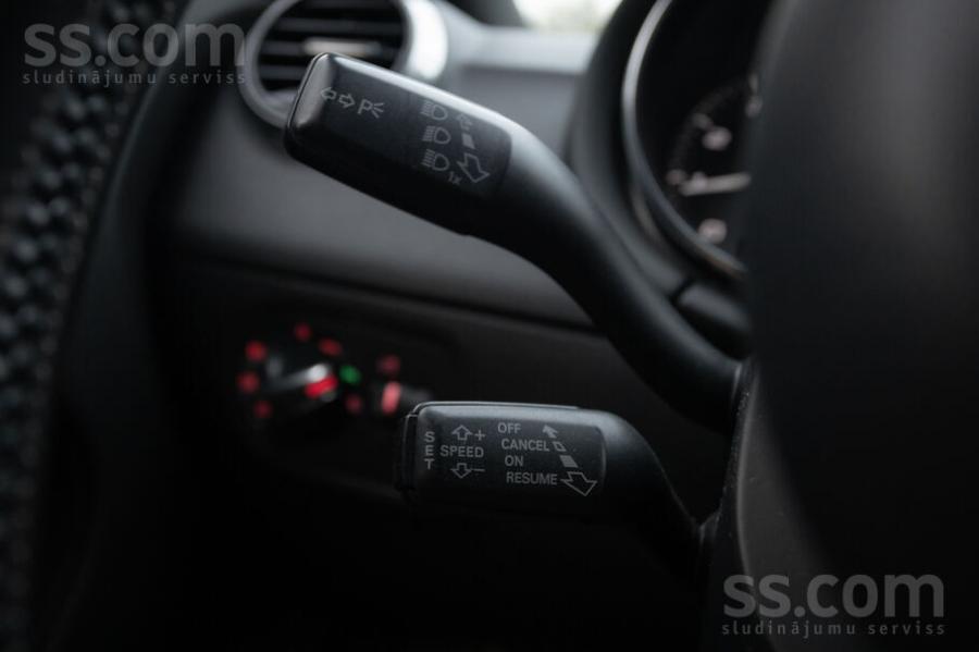 Audi TT 2010 in Riga, with an engine capacity of 2.00 L and mileage of 220 thousand km for 12300 €, photo 19 on AUTOMOTO.COM.LV