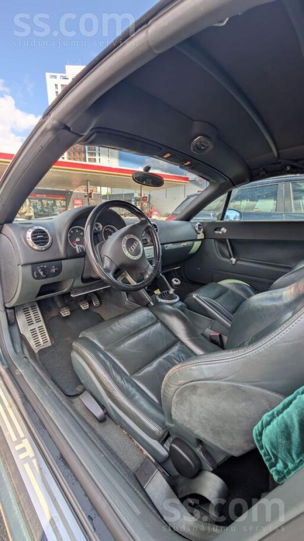 Green Audi TT 2001 in Riga, with an engine capacity of 1.80 L and mileage of 200 thousand km for 2900 €, photo 7 on AUTOMOTO.COM.LV