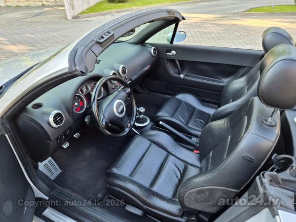 Grey Audi TT 2000 in Rakvere, with an engine capacity of 1.80 L and mileage of 167 thousand km for 6000 €, photo 6 on AUTOMOTO.COM.LV
