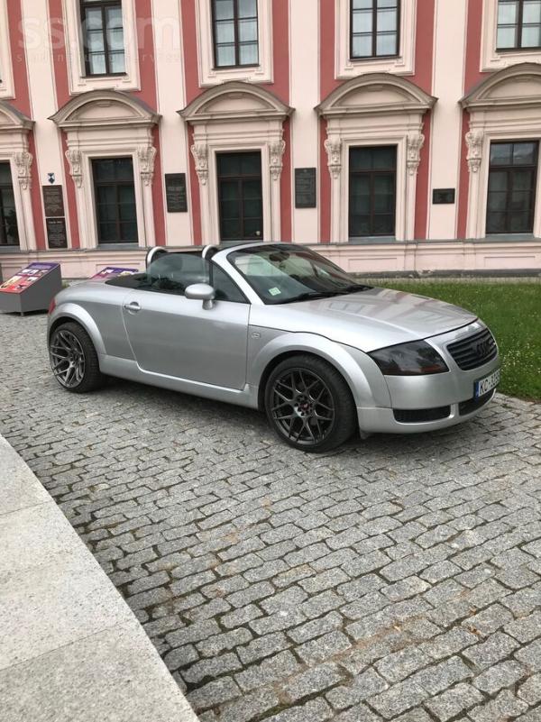 Pelēks Audi TT 2000 Jelgava, ar dzinēja tilpumu 1.80 L un nobraukumu 0 tūkst. km par 3500 €, foto 1 vietnē AUTOMOTO.COM.LV