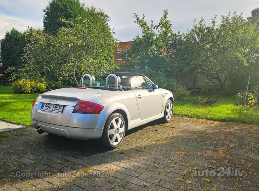 Pelēks Audi TT 2000 Tallina, ar dzinēja tilpumu 1.80 L un nobraukumu 181 tūkst. km par 4990 €, foto 5 vietnē AUTOMOTO.COM.LV