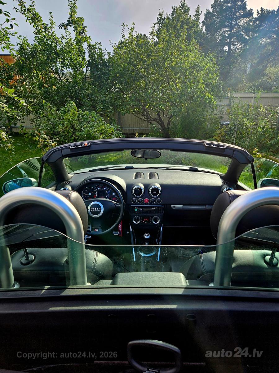 Pelēks Audi TT 2000 Tallina, ar dzinēja tilpumu 1.80 L un nobraukumu 181 tūkst. km par 4990 €, foto 7 vietnē AUTOMOTO.COM.LV