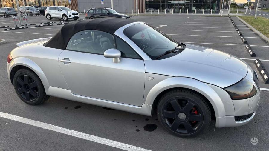 Grey Audi TT 2001 in Kaunas, with an engine capacity of 1.78 L and mileage of 285 thousand km for 3200 €, photo 3 on AUTOMOTO.COM.LV