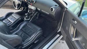 Grey Audi TT 2001 in Kaunas, with an engine capacity of 1.78 L and mileage of 285 thousand km for 3200 €, photo 13 on AUTOMOTO.COM.LV