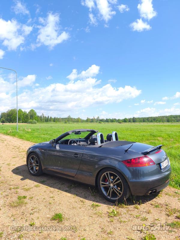 Pelēks Audi TT 2008 Tartu, ar dzinēja tilpumu 2.00 L un nobraukumu 335 tūkst. km par 8999 €, foto 4 vietnē AUTOMOTO.COM.LV