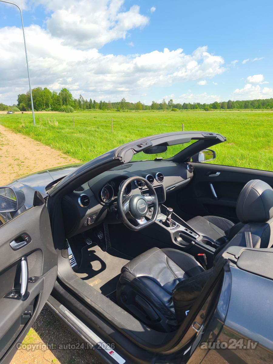 Pelēks Audi TT 2008 Tartu, ar dzinēja tilpumu 2.00 L un nobraukumu 335 tūkst. km par 8999 €, foto 10 vietnē AUTOMOTO.COM.LV