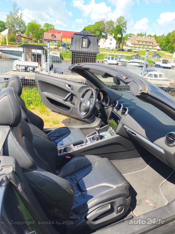 Pelēks Audi TT 2008 Tartu, ar dzinēja tilpumu 2.00 L un nobraukumu 335 tūkst. km par 8999 €, foto 10 vietnē AUTOMOTO.COM.LV