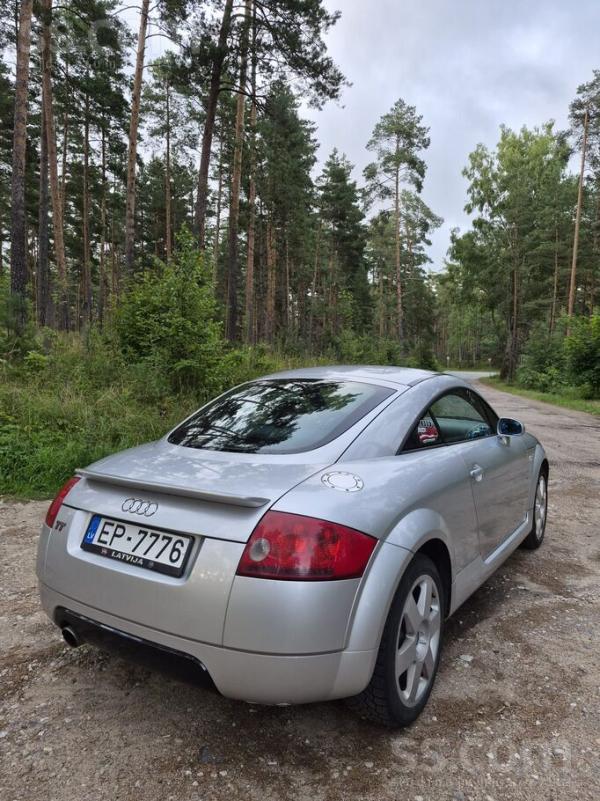 Pelēks Audi TT 1998 Rīga, ar dzinēja tilpumu 1.80 L un nobraukumu 215 tūkst. km par 3000 €, foto 1 vietnē AUTOMOTO.COM.LV
