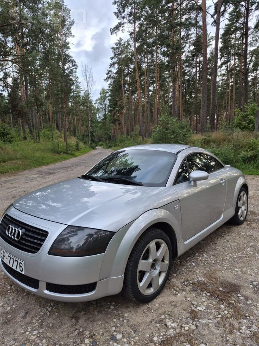 Pelēks Audi TT 1998 Rīga, ar dzinēja tilpumu 1.80 L un nobraukumu 215 tūkst. km par 3000 €, foto 5 vietnē AUTOMOTO.COM.LV