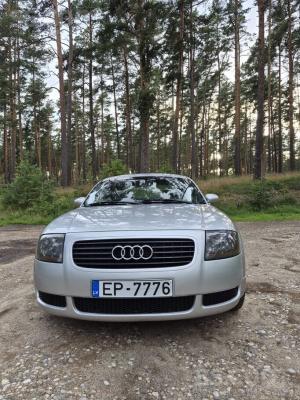 Pelēks Audi TT 1998 Rīga, ar dzinēja tilpumu 1.80 L un nobraukumu 215 tūkst. km par 3000 €, foto 10 vietnē AUTOMOTO.COM.LV