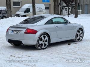 Grey Audi TT 1999 in Narva, with an engine capacity of 1.80 L and mileage of 299 thousand km for 2999 €, photo 11 on AUTOMOTO.COM.LV