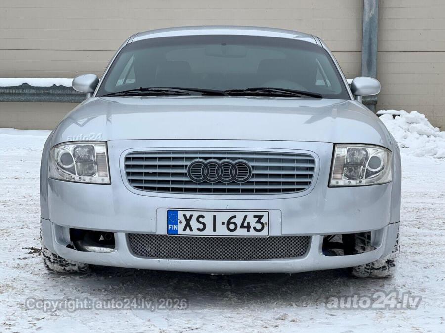 Grey Audi TT 1999 in Narva, with an engine capacity of 1.80 L and mileage of 299 thousand km for 2999 €, photo 13 on AUTOMOTO.COM.LV