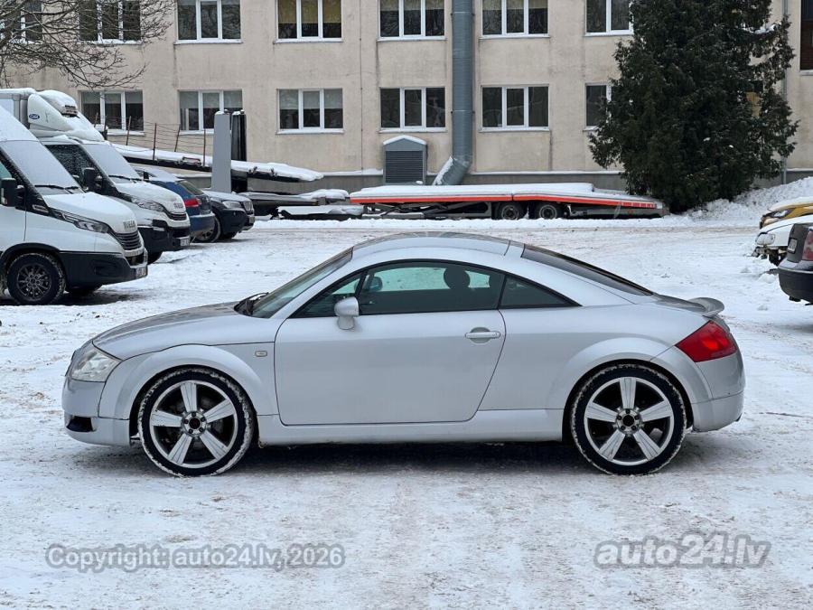 Grey Audi TT 1999 in Narva, with an engine capacity of 1.80 L and mileage of 299 thousand km for 2999 €, photo 14 on AUTOMOTO.COM.LV