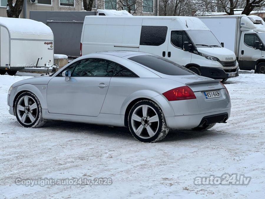 Grey Audi TT 1999 in Narva, with an engine capacity of 1.80 L and mileage of 299 thousand km for 2999 €, photo 15 on AUTOMOTO.COM.LV