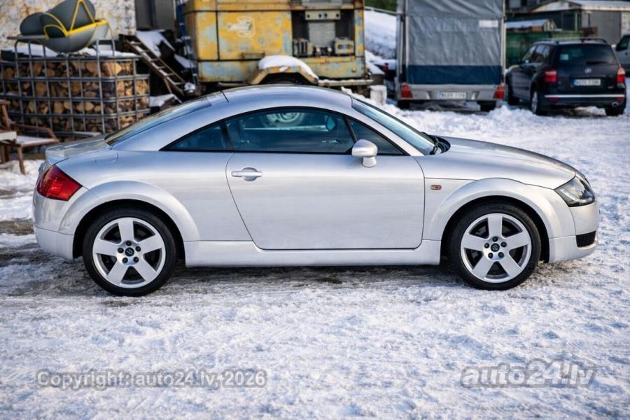 Grey Audi TT 1999 in Parnu, with an engine capacity of 0.00 L and mileage of 288 thousand km for 1700 €, photo 13 on AUTOMOTO.COM.LV