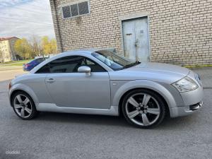 Pelēks Audi TT 1999 Narva, ar dzinēja tilpumu 1.80 L un nobraukumu 318 tūkst. km par 1999 €, foto 17 vietnē AUTOMOTO.COM.LV